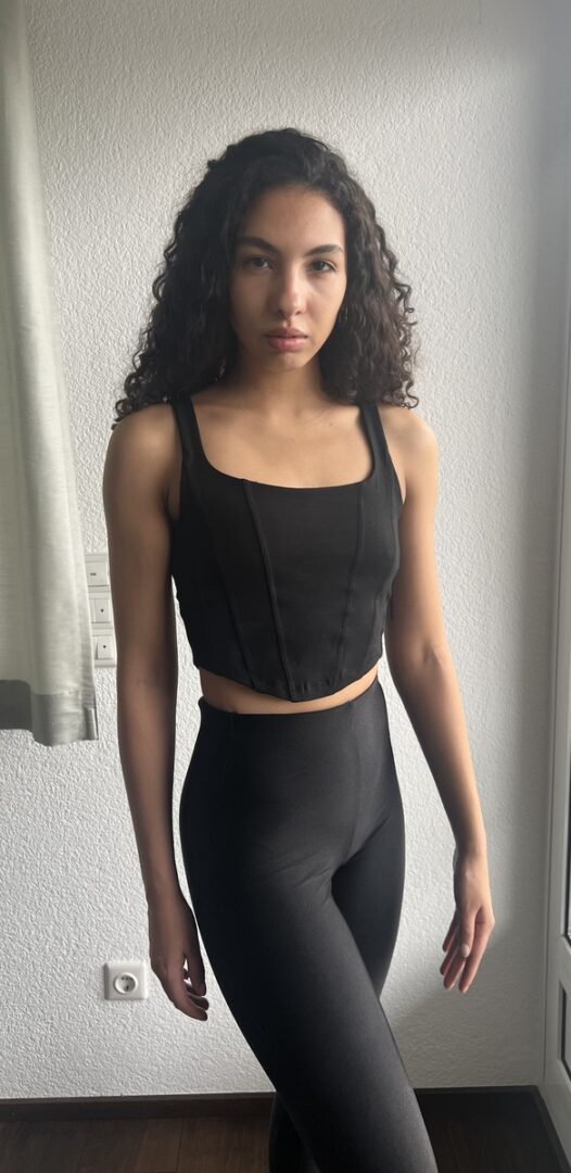 Shari Nicole H. | MARA Models